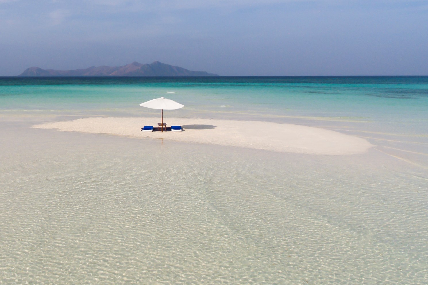 フィリピン・アマンプロは美しい海とビーチが自慢のリゾート